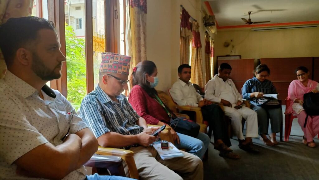 बर्दियाका संचारकर्मीहरु निर्वाचन आचारसंहिता कार्यान्वयन गर्न प्रतिबद्ध ...