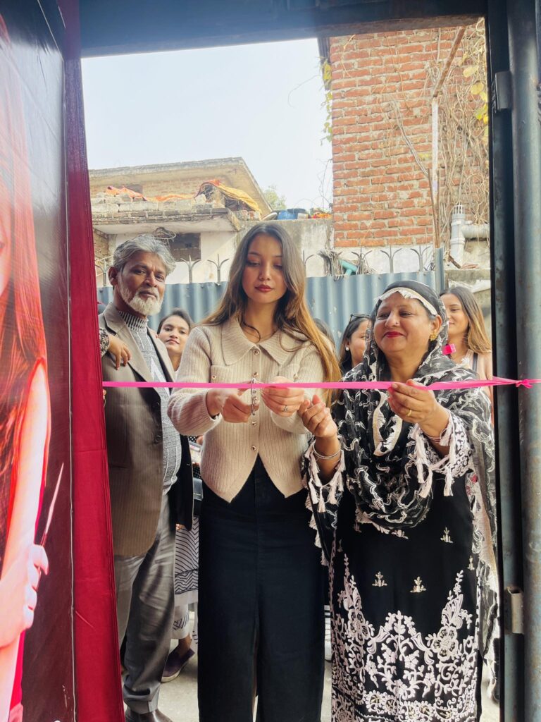नेपालगञ्जमा ब्युटी एण्ड सलुन मेकअप ट्रेनिङ सेन्टर सञ्चालनमा - Krishnasar Online
