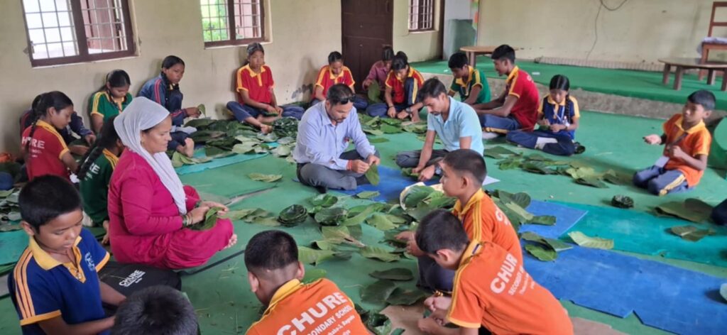 विद्यालयमा व्यवहारिक सीप सिक्दै विद्यार्थी - Krishnasar Online